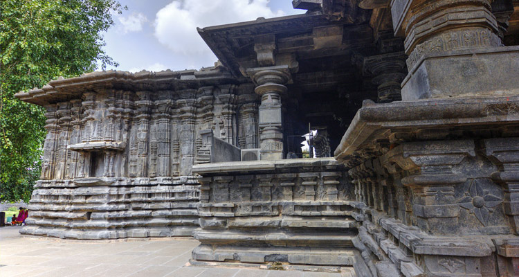 Thousand 1000 Pillar Temple, Warangal / Hanamkonda (History, Built by ...